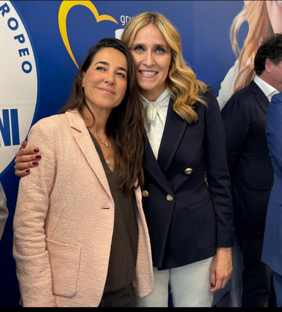 ANTONELLA BALLONE (FORZA ITALIA) CON LICIA RONZULLI E FULVIO ...